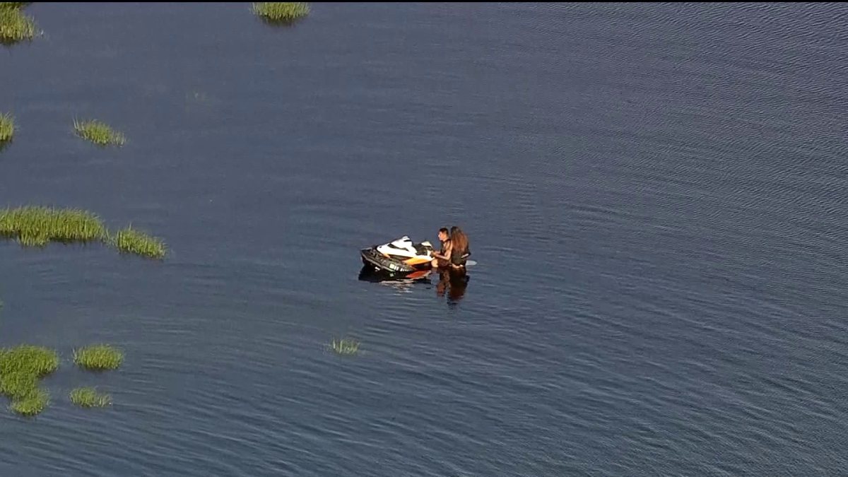 Video: NY Couple Rescued From Sinking PWC - The Watercraft Journal ...
