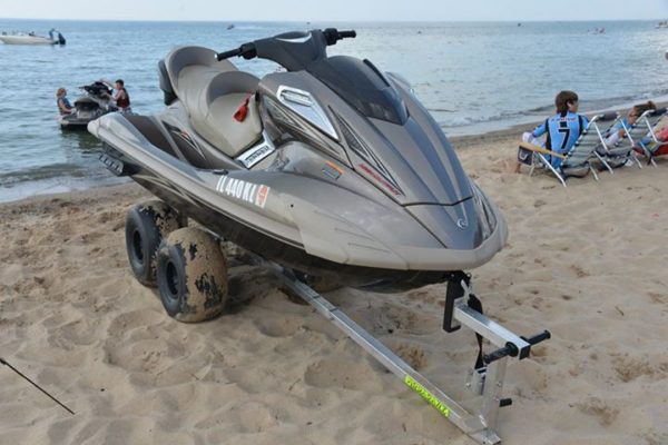 Video: Aquacart 4-Play Beach Cart Lets You Load A Full-Sized Runabout ...