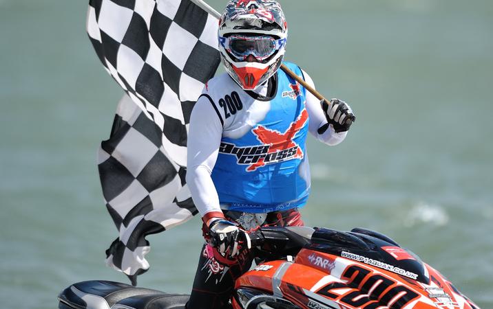 IPD Graphics Sponsors 14-Time British Champ Phil Pope's '15 Yamahas ...